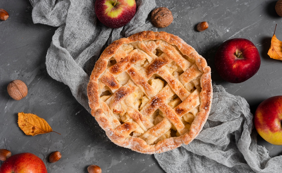 Quick And Easy Apple Pie Recipe In The National Apple Pie Day | NileFM ...